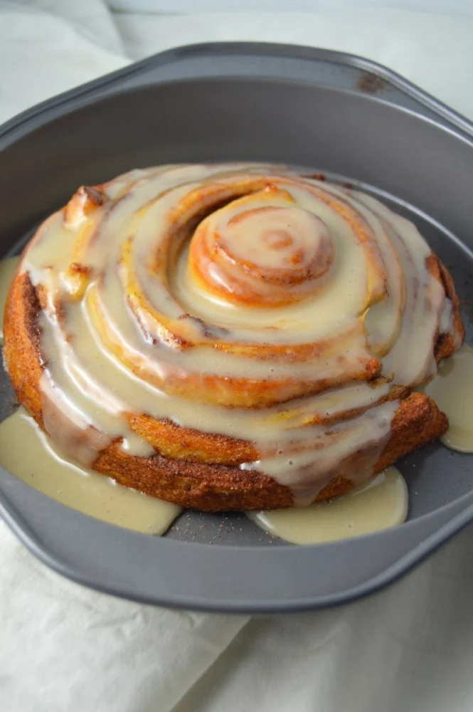 How to Make the Perfect Cinnamon Roll Cake: A Step-by-Step Guide